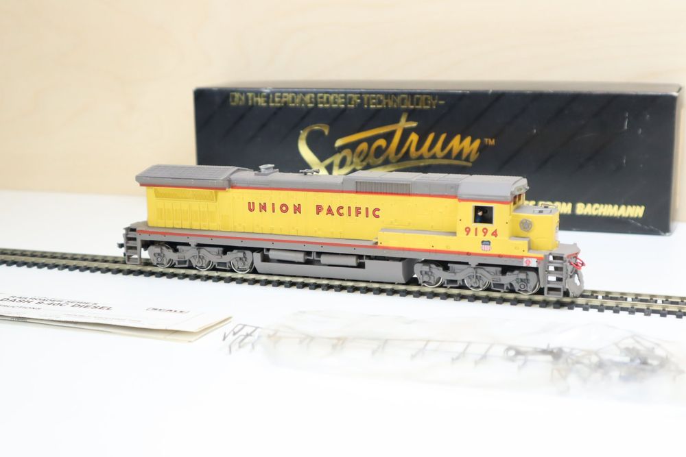 Bachmann Spectrum US Diesellok - 85011 H0 (Gebraucht) in Winterthur für ...