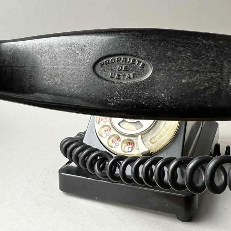 Vintage Old Rotary telephone PTT Black Bakelite (Gebraucht) in Genève ...