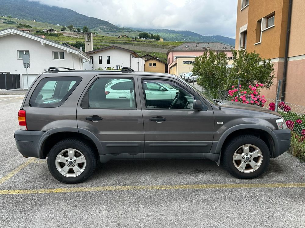 FORD Maverick 2.3 4x4 (D'occasion) à Sion pour CHF 3001 – retrait ...