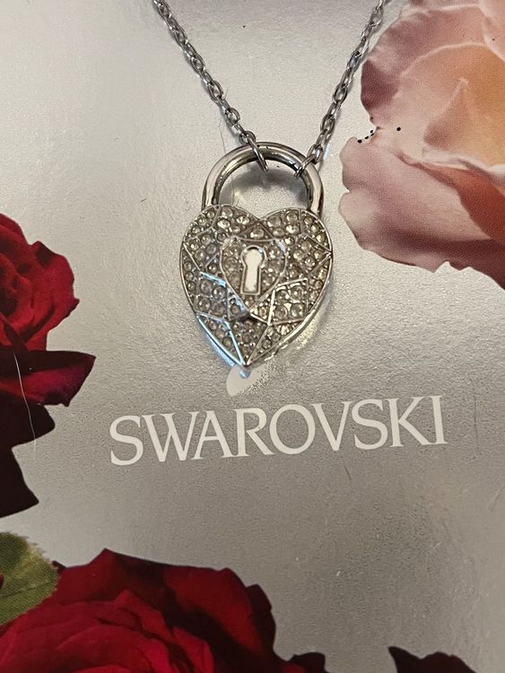 Swarovski Herz / Schloss kette neu und original (Neu und originalverpackt) in Kirchleerau für ...
