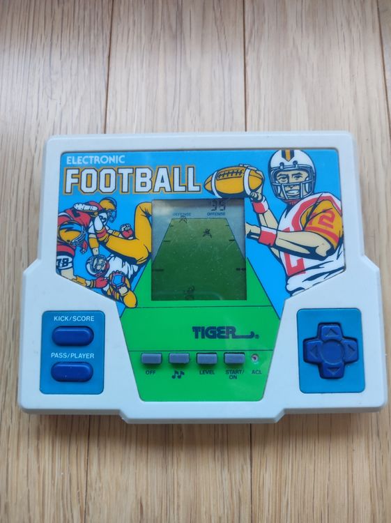 Tiger Electronic jeu LCD électronique Football (D'occasion) à Moléson-s ...