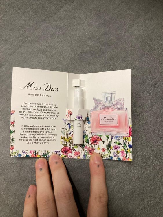 Miss Dior Eau de Parfum 2021 - sample (Neu (gemäss Beschreibung)) in ...