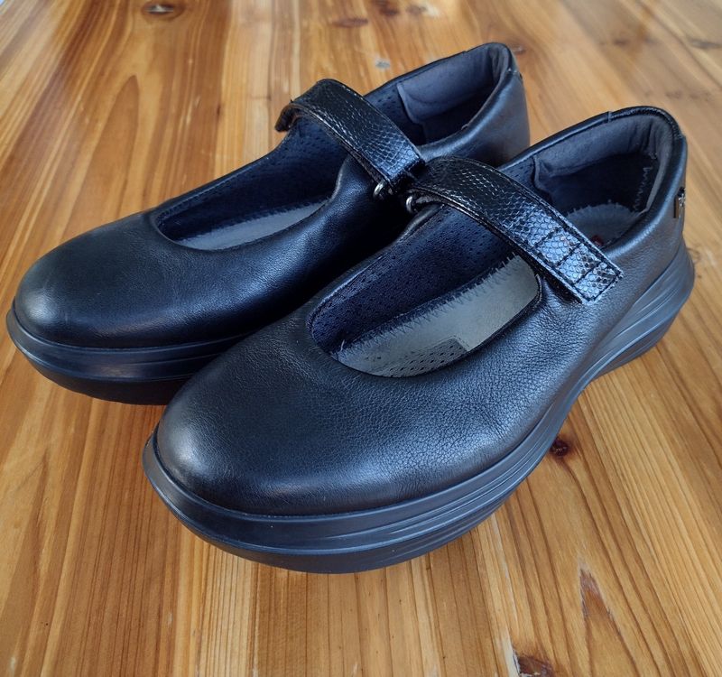 kybun kyBoot 37 2/3 schwarz | Kaufen auf Ricardo