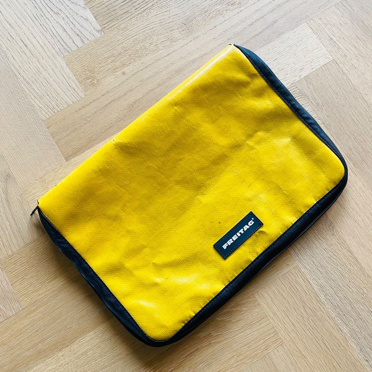Laptop-Hülle von Freitag | Kaufen auf Ricardo
