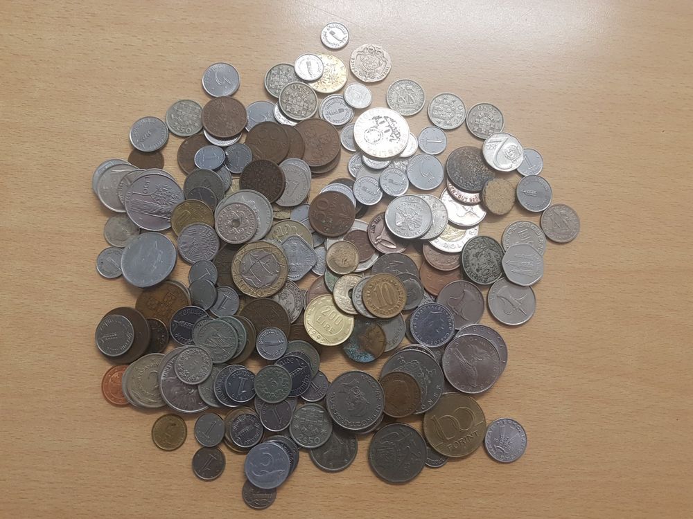 Große Menge mit mehr als 300 Münzen (Gebraucht) in Kleindöttingen für ...
