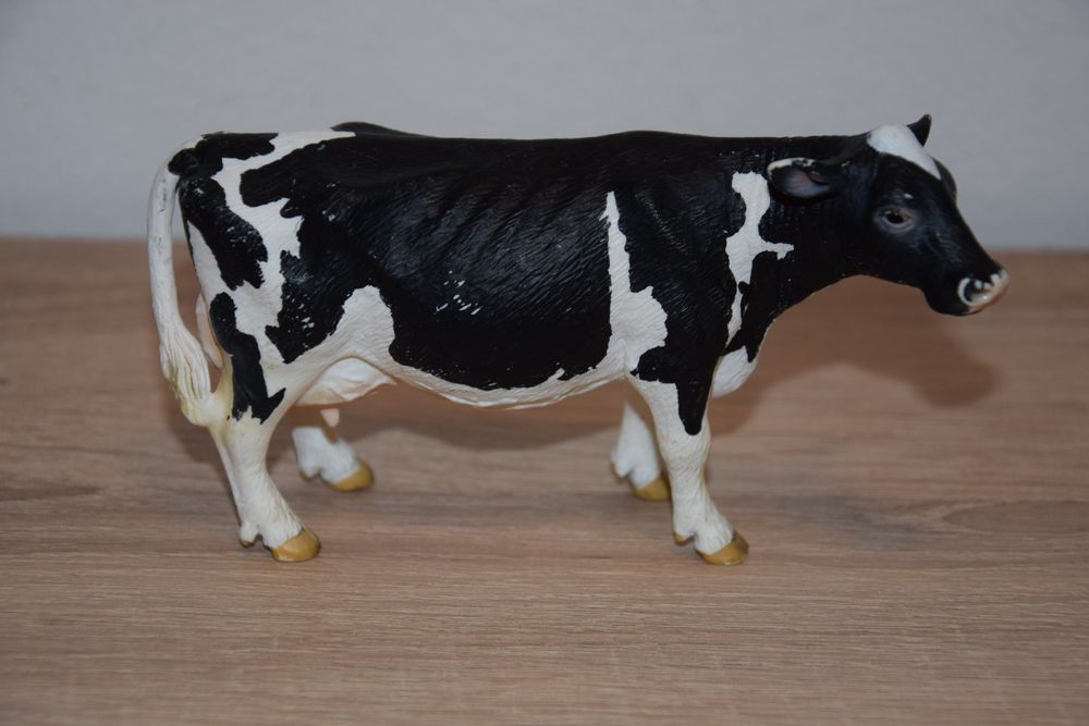 RAR schleich 13633 Kuh Schwarzbunt (Gebraucht) in Mezzovico für CHF 8 ...