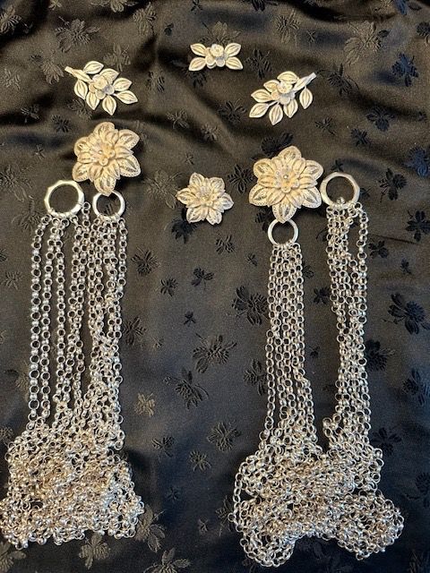 Tracht, Berner Tracht, Trachtenschmuck, Silber (Gebraucht) in Hindelbank für CHF 590 – mit ...