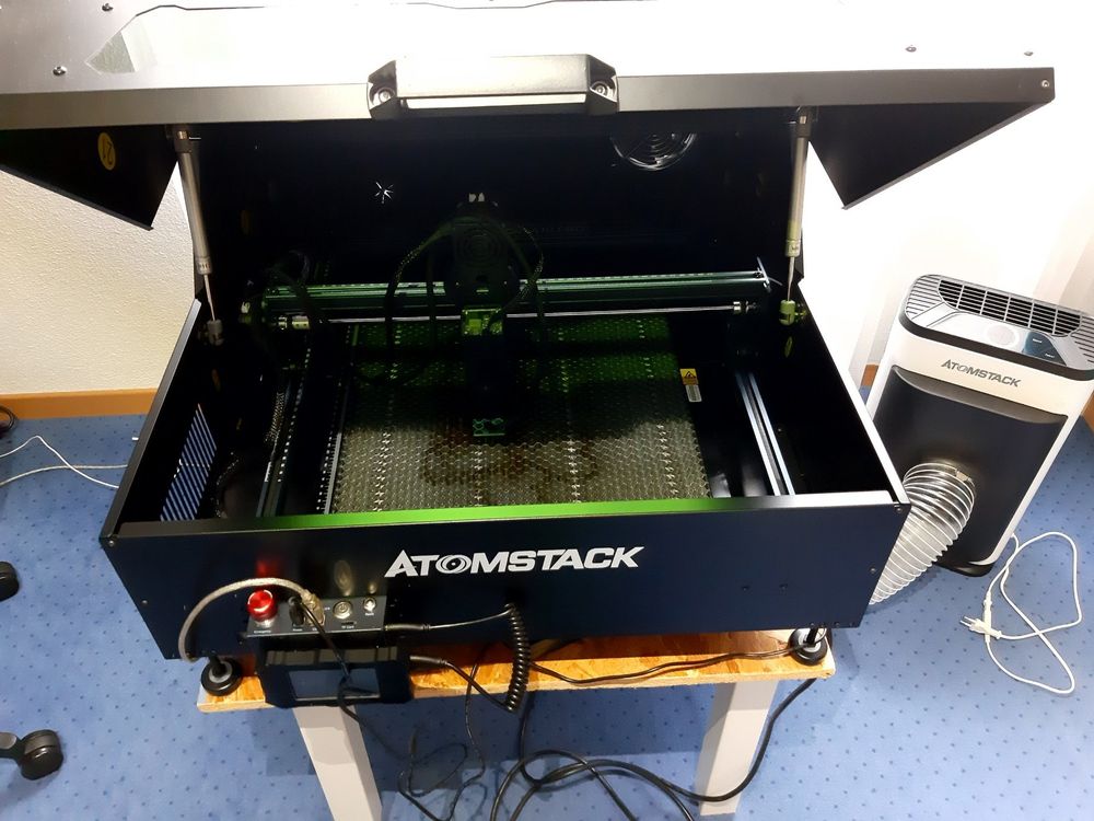 Laser Atomstack A10Pro mit Gehäuse B1, Luftfilter u. Zubehör (Neuf (Voir description)) à Felben ...