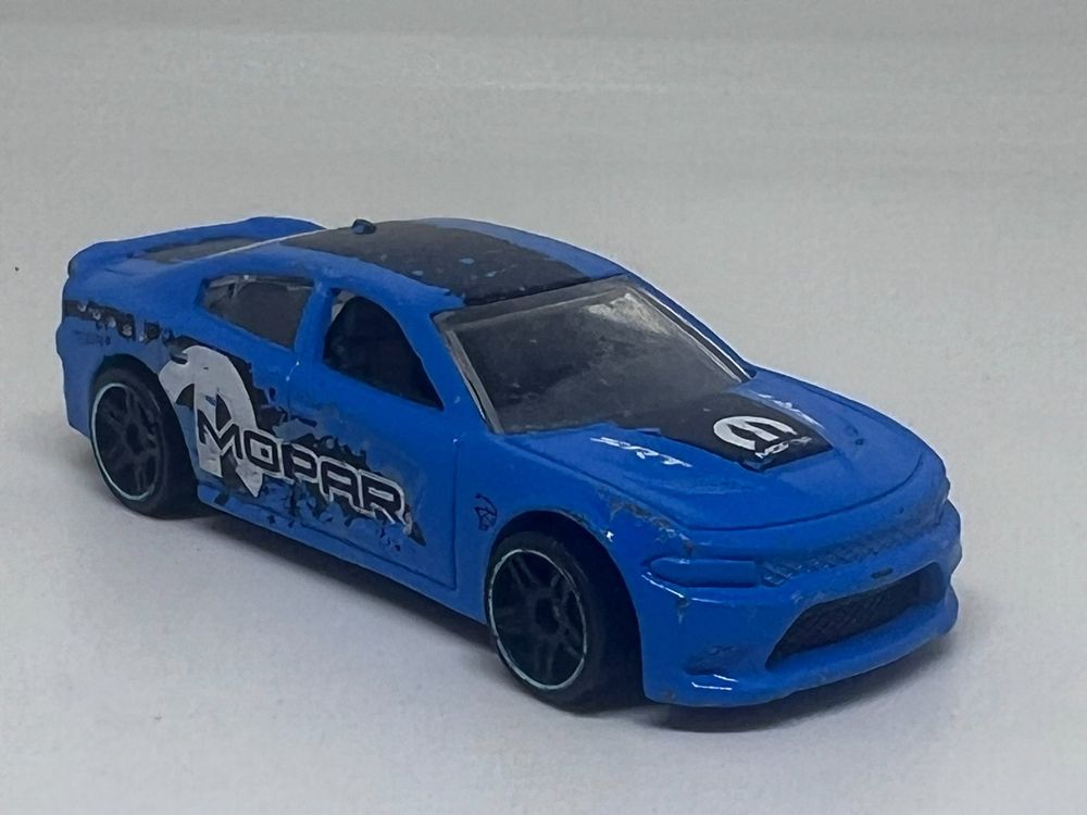 Hot Wheels '15 Dodge Charger SRT MOPAR #24 (Gebraucht) in Wildegg für CHF 1.9 – mit Lieferung ...