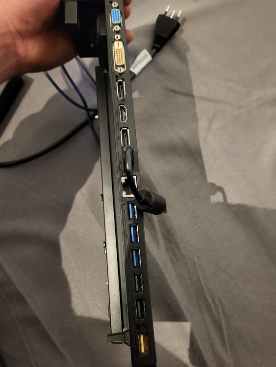 ThinkPad Ultra Dock 40A2 (Gebraucht) in Wünnewil für CHF 10 – mit ...
