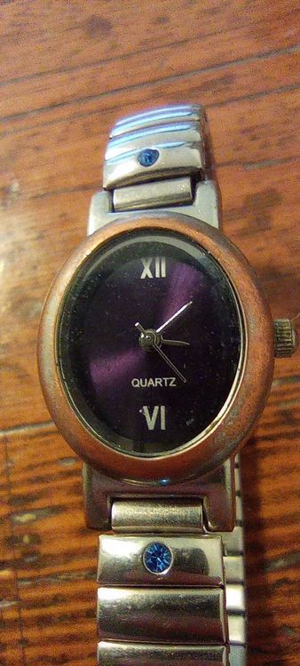 Yves Rocher Uhr (Gebraucht) in Giubiasco für CHF 1 – mit Lieferung auf ...