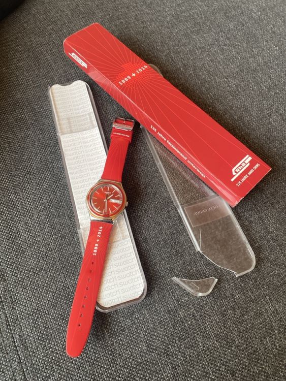 Swatch Uhr Rot 125 Jahre RhB Jubiläumsuhr (Gebraucht) in Trimmis für ...