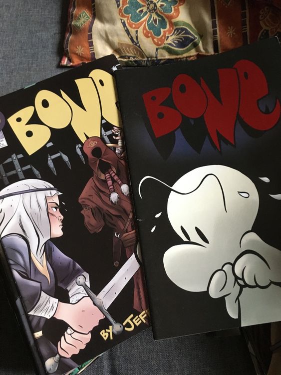 Bone by Jeff Smith almost complete collection of comic books (D ...