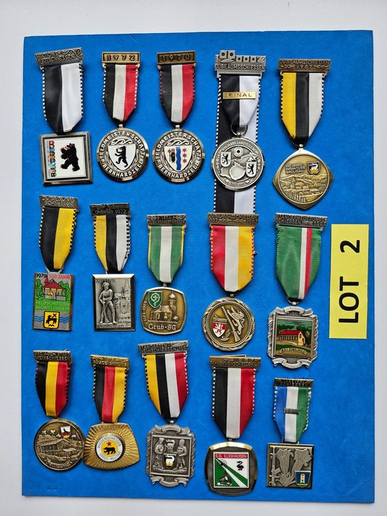 SCHWEIZ SCHIESSEN KRANZABZEICHEN MEDAILLEN MÜNZEN (LOT 2) (Defekt) in Ermatingen für CHF 15 ...