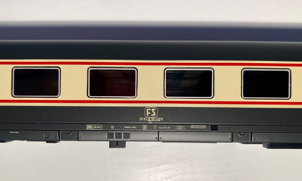 Roco 45630 FS Gran Confort Az (1. Kl.) mit TV-logo, 1:87/Neu (Neu und ...