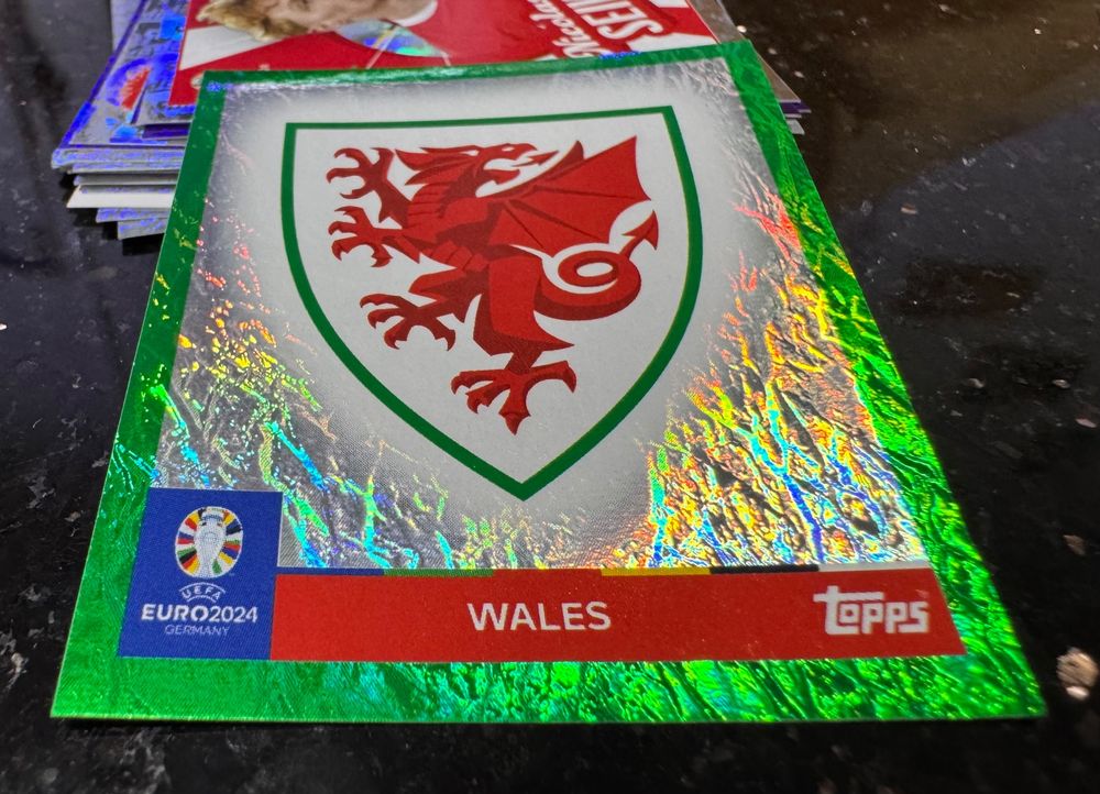 Topps Euro 2024 Parallel green “Super Rare” WAL 1 ab 1.- (Gebraucht) in ...