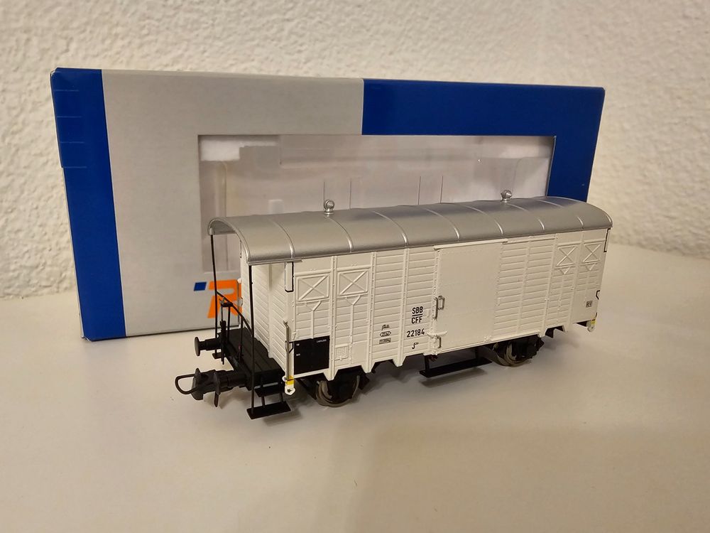 Roco 47502 - SBB J2d gedeckter Güterwagen weiss H0/DC | Kaufen auf Ricardo