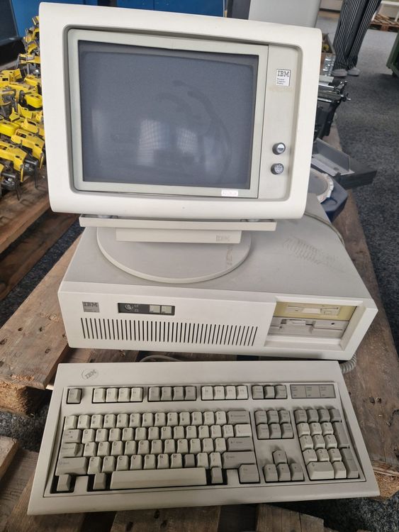 IBM 5170 Monitor 5150 (Gebraucht) in Binz für CHF 276 – nur Abholung ...