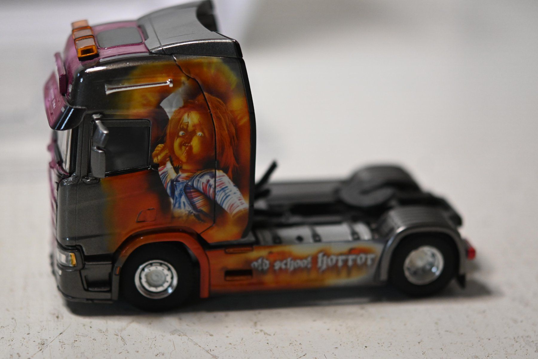 WSI Modell Scania Zugmaschine 1:50 - Old School Horror (Neu und ...