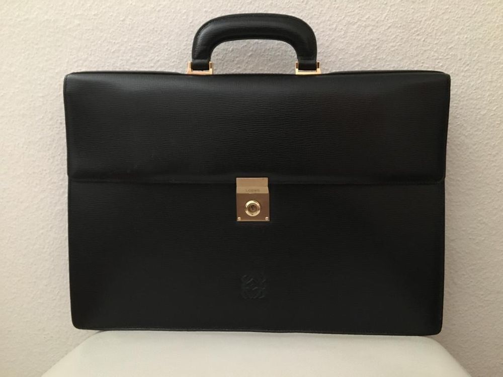 Porte documents cuir Loewe (Gebraucht) in Lausanne für CHF 305 – mit ...