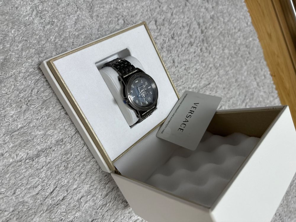 Versace Diamond Herren Uhr ganz neu Orginal verpackt (Neu und originalverpackt) in Wädenswil für ...