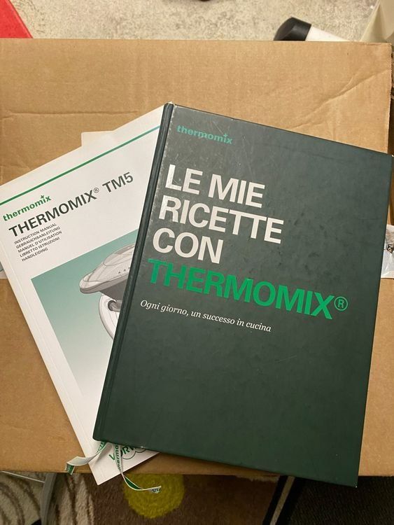 Thermomix TM5 Top Zustand mit Cookidoo und viel Zubehör (Gebraucht) in ...