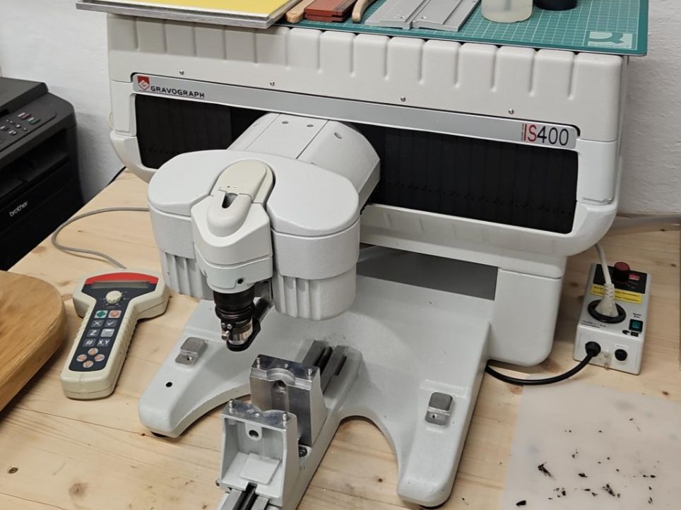Graviermaschine IS400 | Kaufen auf Ricardo