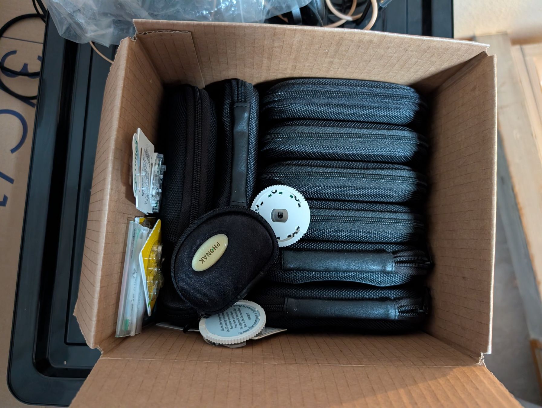 Phonak Wireless Receiver / Hearing Aid Box Bulk Lot x 20 (Gebraucht) in ...
