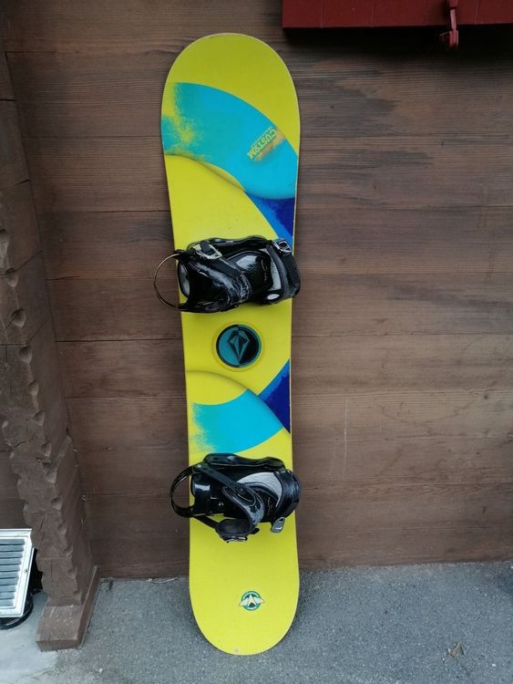 Burton 145cm custom snowboard (Gebraucht) in Interlaken für CHF 20 ...