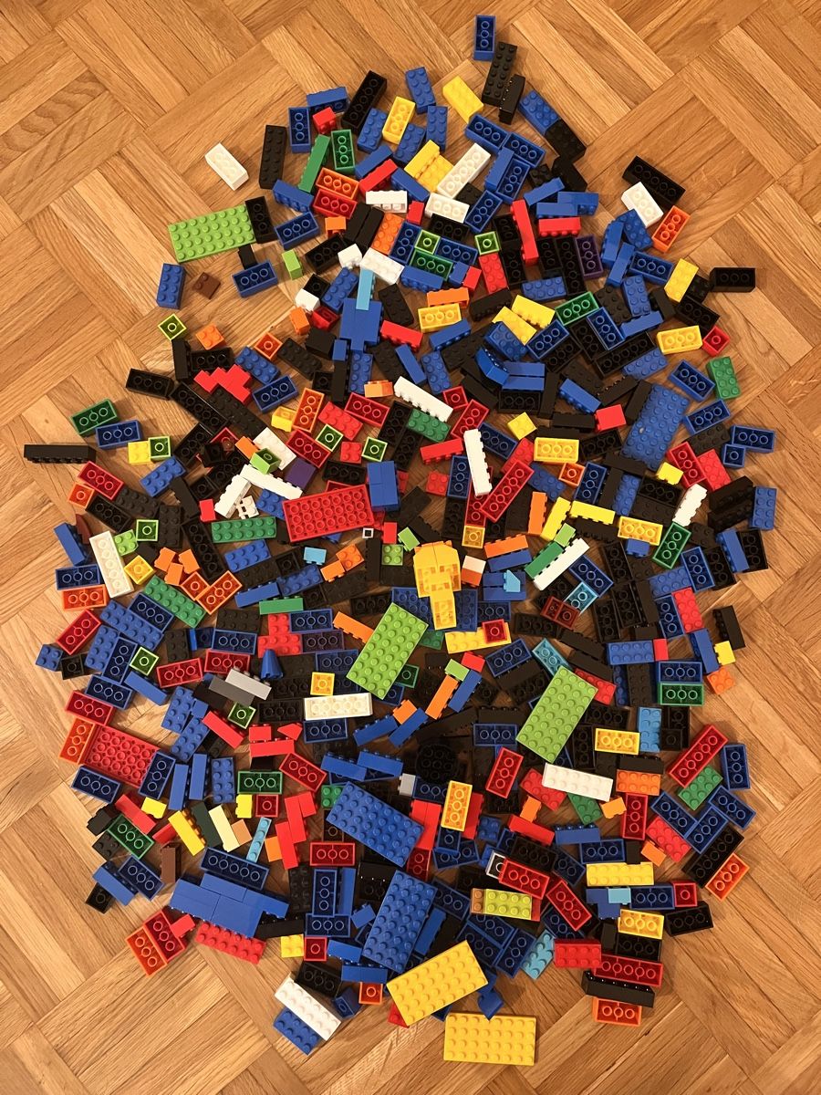 2 Boxen mit Blox-Steinen (Lego-kompatibel) (Gebraucht) in Zürich für ...