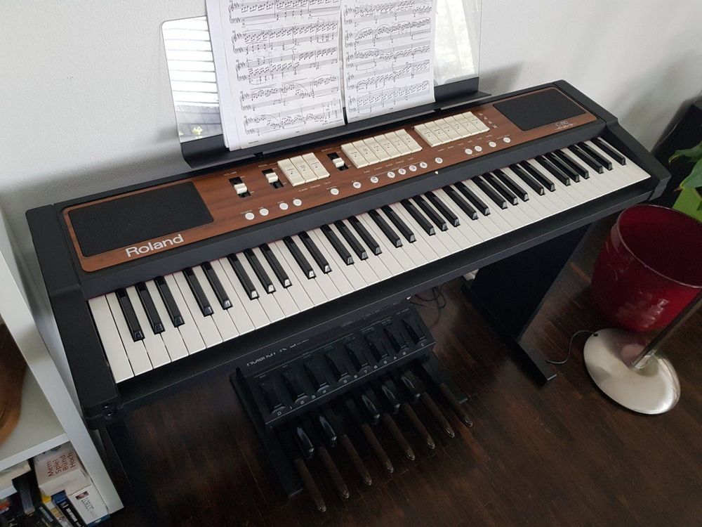 E-Orgel Roland C-190 mit Basspedal (Gebraucht) in Chur für CHF 165 ...