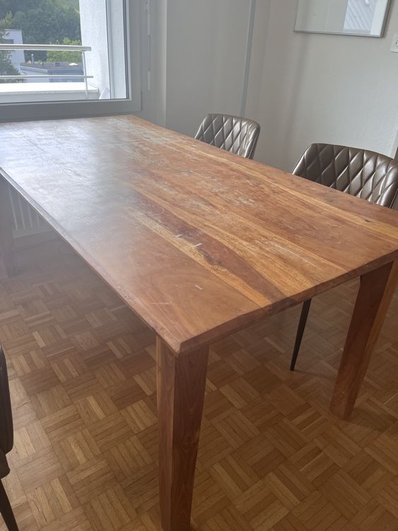 Massiver Esstisch aus Nussbaum Naturholz 6 Personen (Gebraucht) in Wädenswil für CHF 120 – nur ...