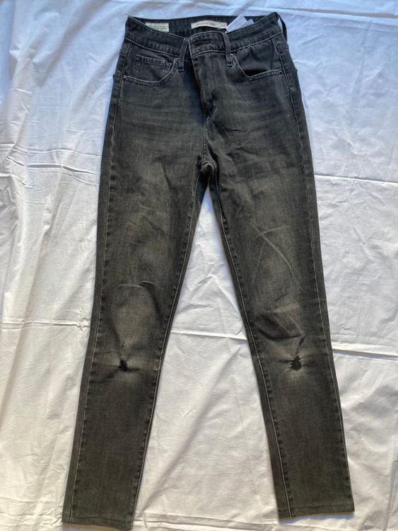 Pontalon en jean Levi's 721 24 noir (Gebraucht) in Lausanne für CHF 10 ...