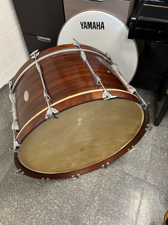 Yamaha Concert - grosse Trommel mit 1 Kalfo Naturfell (Gebraucht) in ...