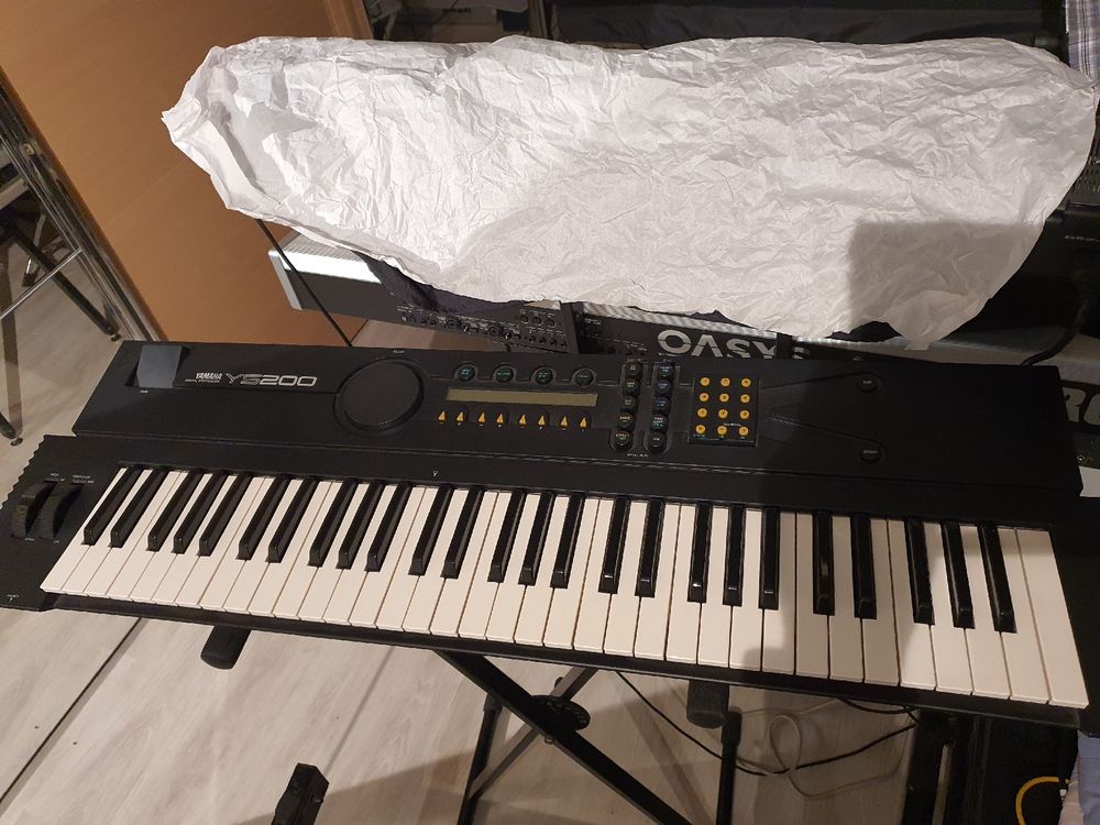 Yamaha YS200 Digital Synthesizer Keyboard Occasion (Gebraucht) in Muri ...