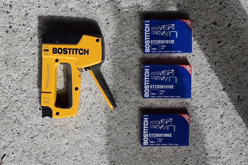 Agrafeuse manuelle Bostitch, avec et agrafes (D'occasion) à Vallamand ...