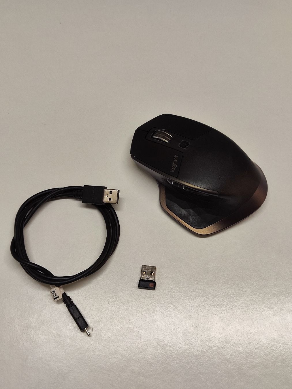Mouse MX Master OEM von Logitech (Gebraucht) in Zürich für CHF 35 – mit ...