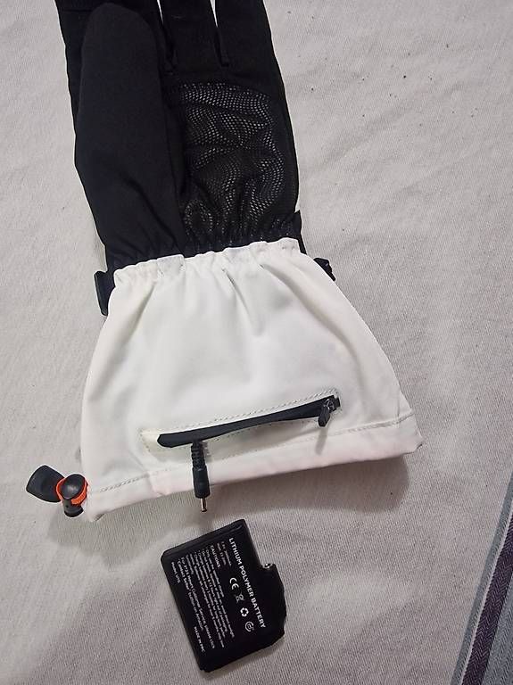 Gants chauffants neufs avec accu (D'occasion) à Orny pour CHF 60 – avec ...