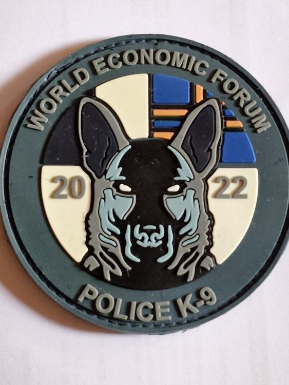 Polizei Abzeichen Hundfuhrer k9 WEF 2022 Pvc Klett (Gebraucht) in Nyon ...