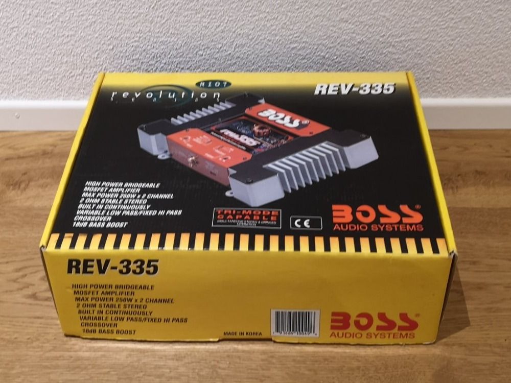 BOSS RIOT REV 335 VERSTÄRKER | Kaufen auf Ricardo
