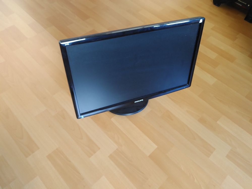 Philipps 244e Monitor (Gebraucht) in Dättwil AG für CHF 1 – nur ...