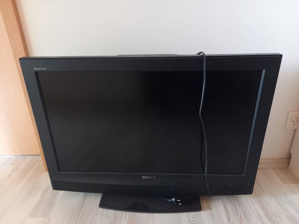 Sony Bravia Fernseher (Gebraucht) in Wiedlisbach für CHF 2 – mit ...