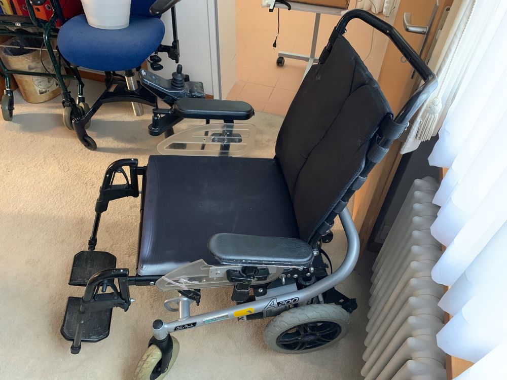 Elektrischer Rollstuhl Otto Bock A200 | Kaufen auf Ricardo