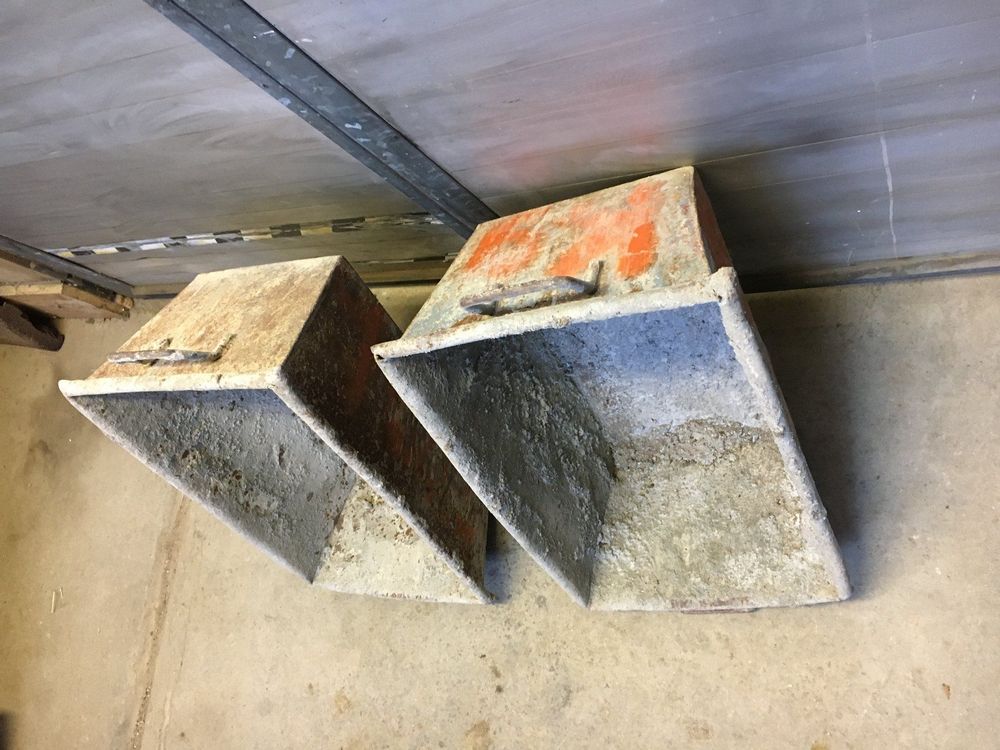 Nr. 4, Mulde Mörtelmulde Eimer (Gebraucht) in Hausen am Albis für CHF 1 ...