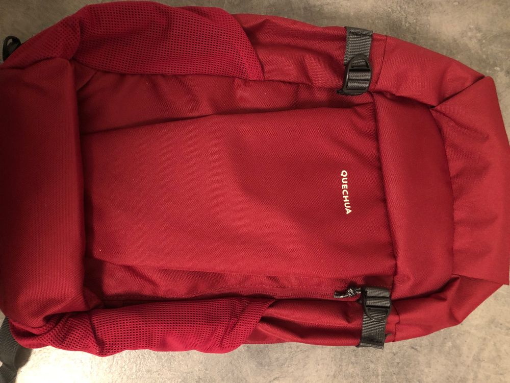Rucksack Quechua Wanderrucksack rot Top Zustand (Neu (gemäss ...