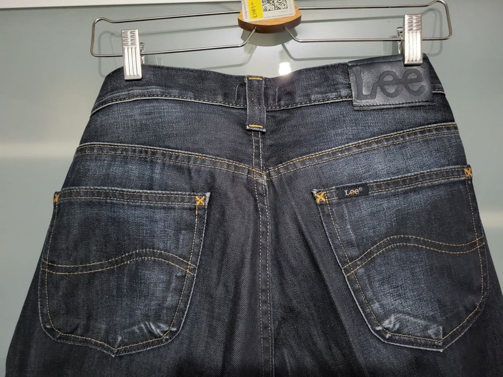 Lee Jeans Denver (Gebraucht) in Neuhausen für CHF 7 – mit Lieferung auf ...