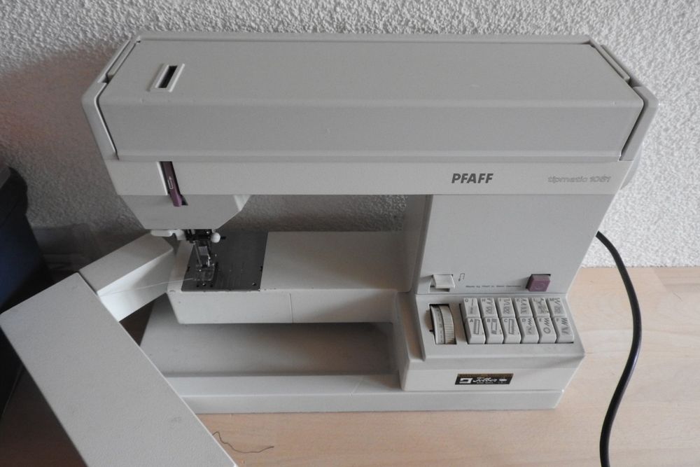 PFAFF Nähmaschine tipmatic tiptronic | Kaufen auf Ricardo