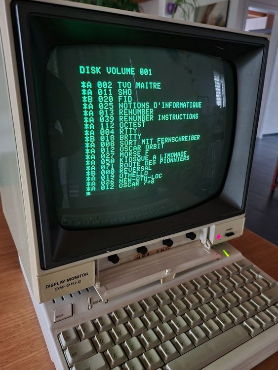Monitor for Apple II computer (1983) (Gebraucht) in Domdidier für CHF ...