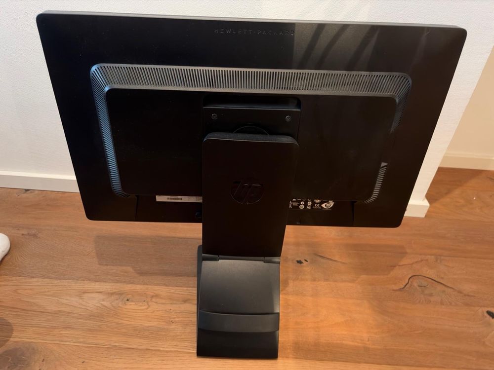 HP Monitor, voll funktionsfähig, ideal fürs Homeoffice! (Gebraucht) in ...