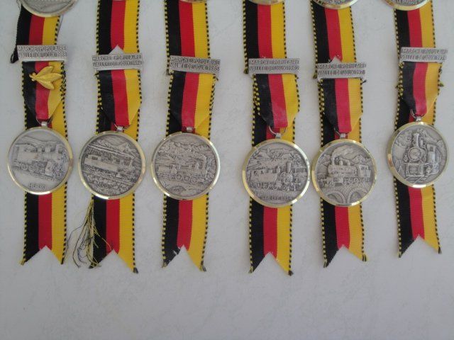 12 médailles du chemin de fer de la Vallée de Joux ( VD ) (Gebraucht ...